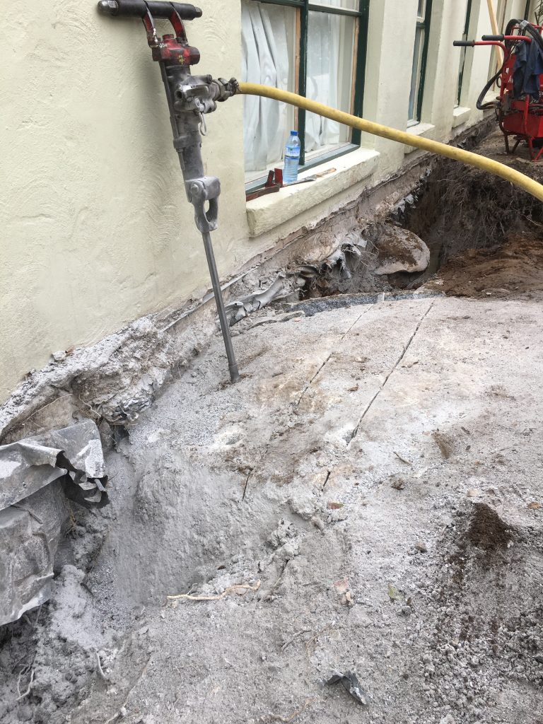 Non-Explosives Rock Splitting - Able Blasting